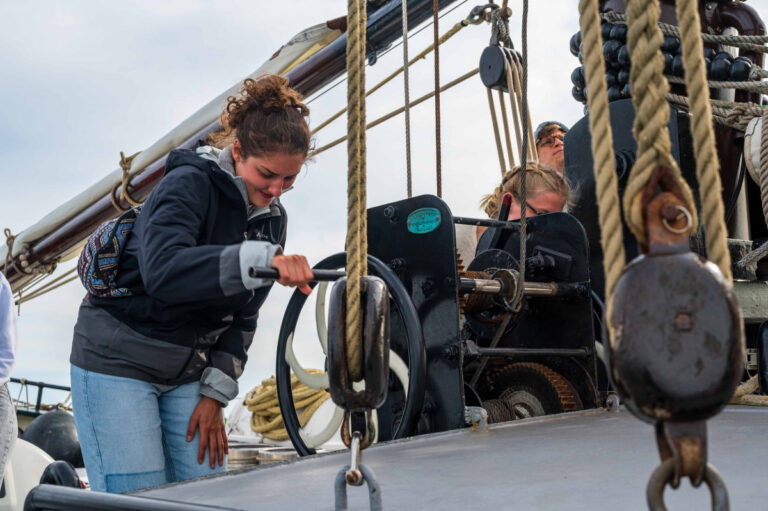 Platbodem huren met schipper? - Rederij van Linschoten